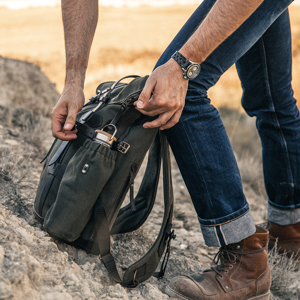 Motorcycle backpack built for tough conditions. - LONGRIDE