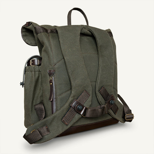 Motorcycle backpack built for tough conditions. - LONGRIDE